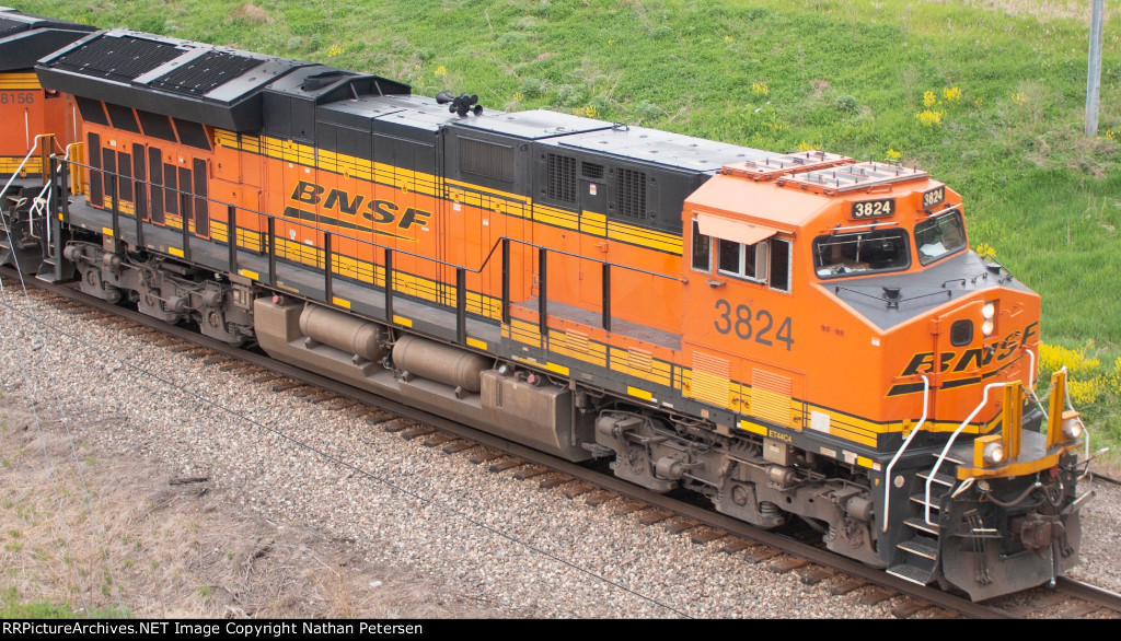 BNSF 3824